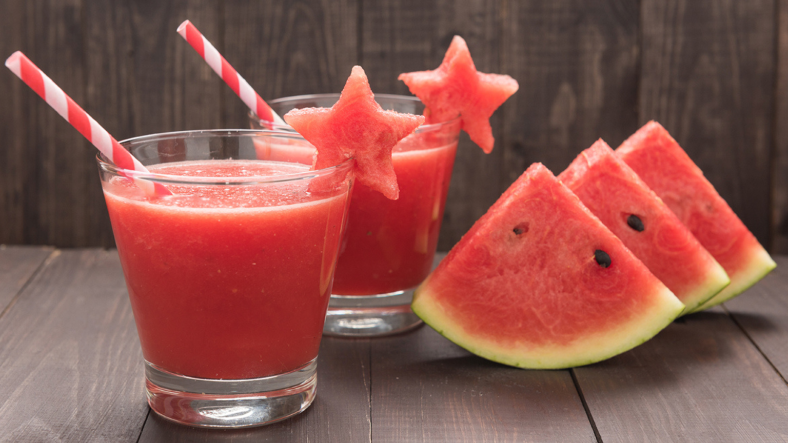 15 Red Foods That Make Party Tables Stand Out - Samppy: Food, Lifestyle ...