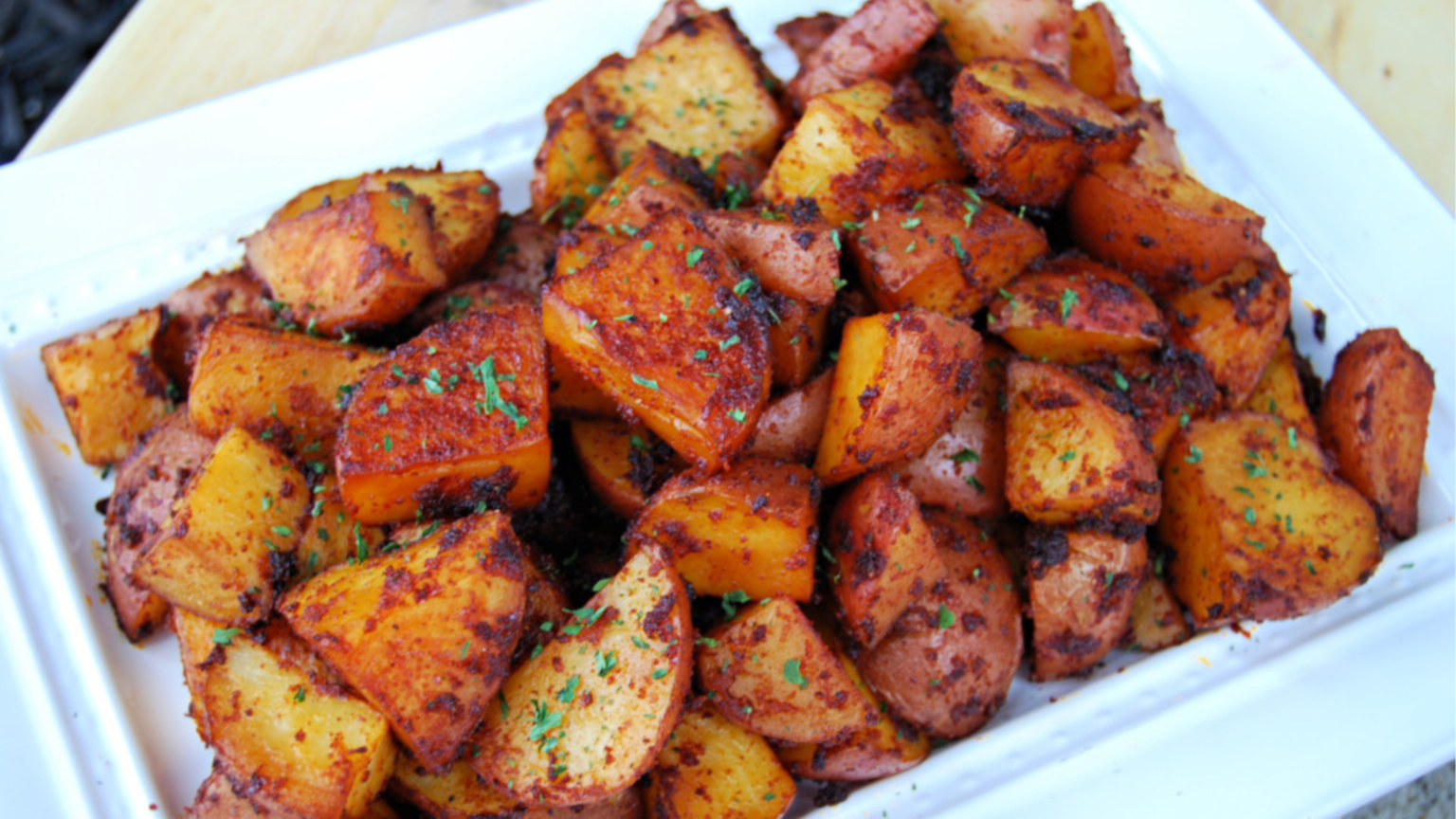 15 Red Foods That Make Party Tables Stand Out - Samppy: Food, Lifestyle ...